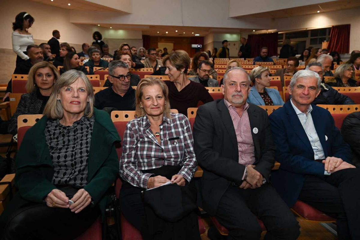 Λάρισα: Ποιο σχολείο μετονομάστηκε επίσημα σε "Φιλόλαος και Τάκης Τλούπας" - ΦΩΤΟ - LarisaNew